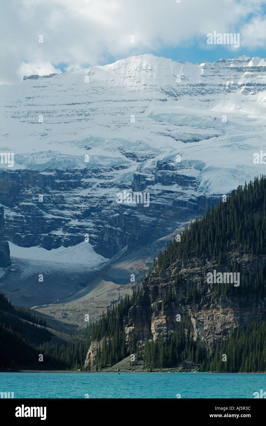 Dawn on Mount Victoria and glacier around Lake Louise Banff national ...