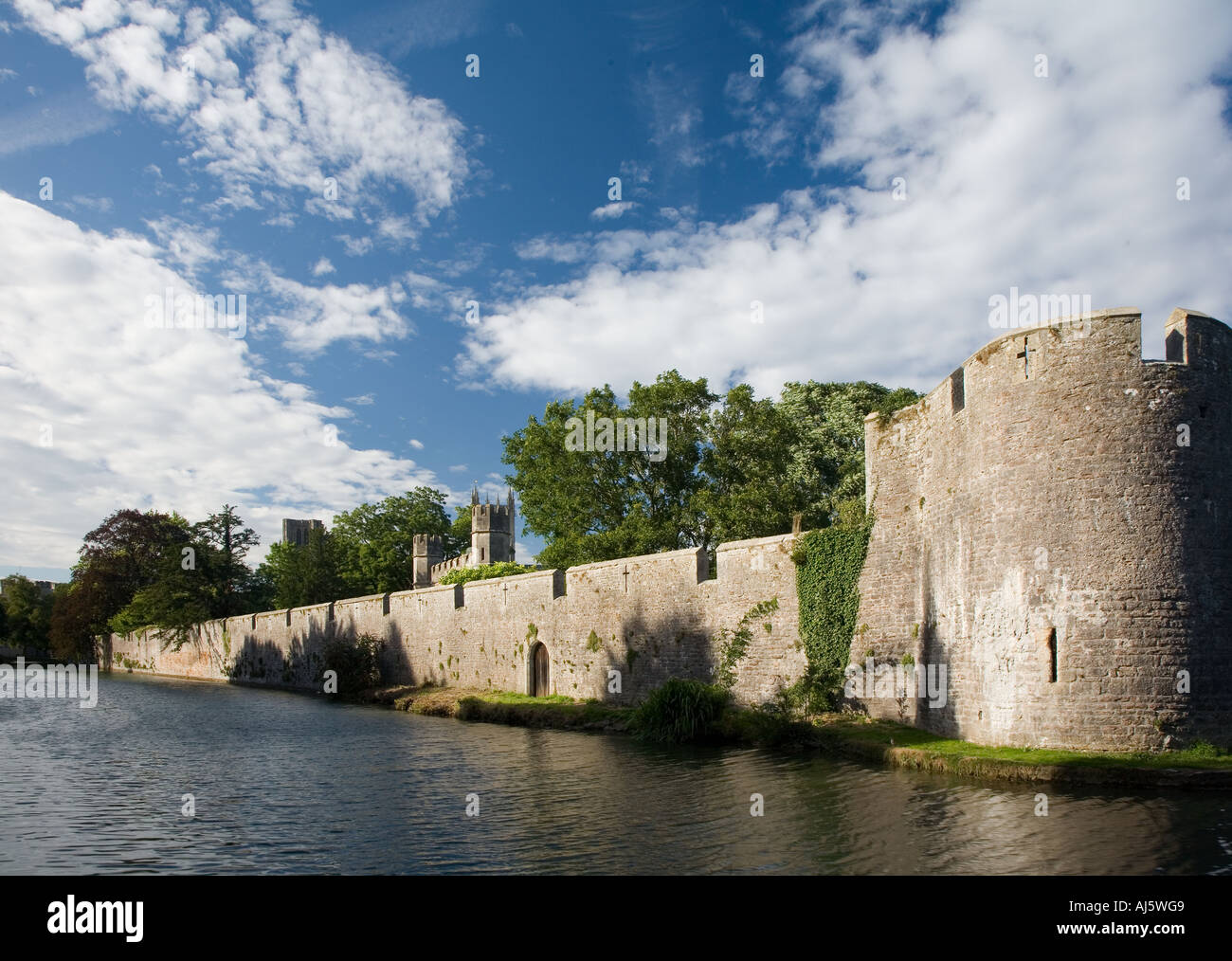 Bishop's Palace and moat, Wells, Somerset Stock Photo - Alamy