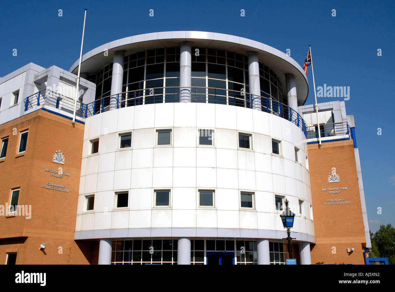 Colindale station hi-res stock photography and images - Alamy