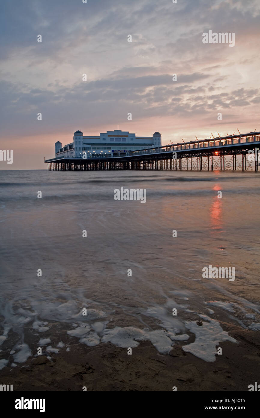 Grand pier weston super mare sunset hi-res stock photography and images ...