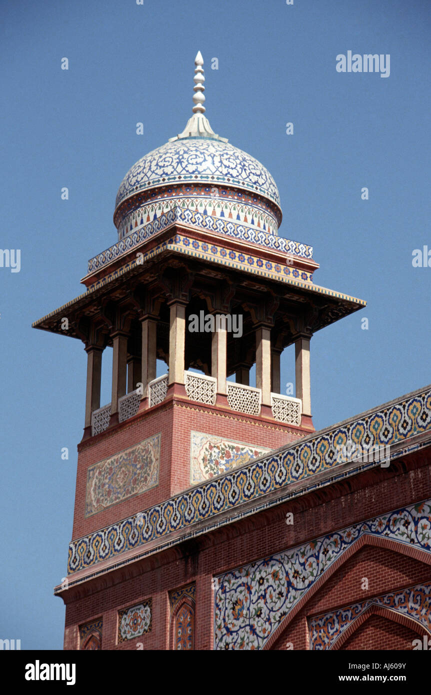 Pakistan Lahore Mosque Tower Stock Photo - Alamy