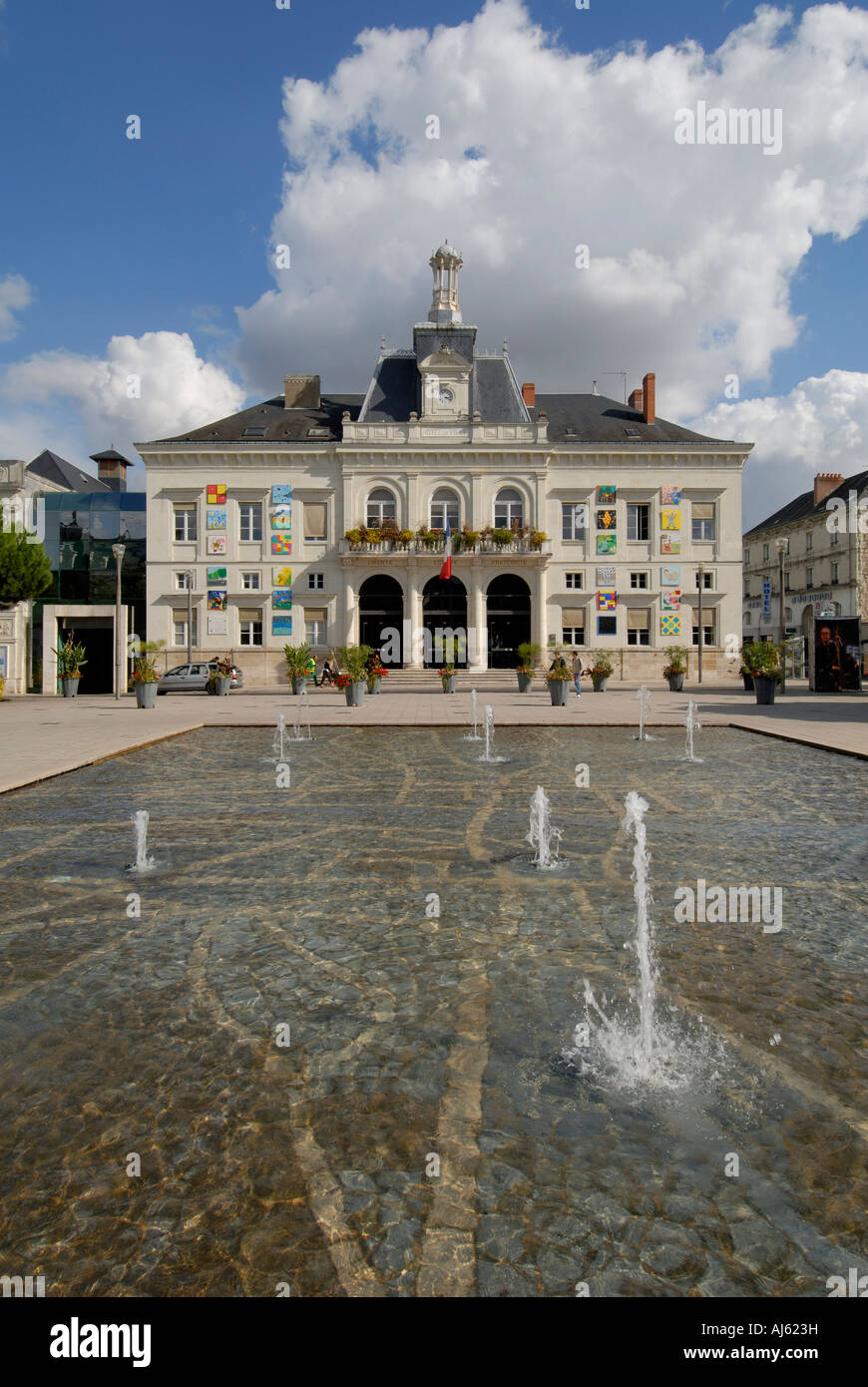 center square, Chatellerault, Vienne, France Stock Photo - Alamy