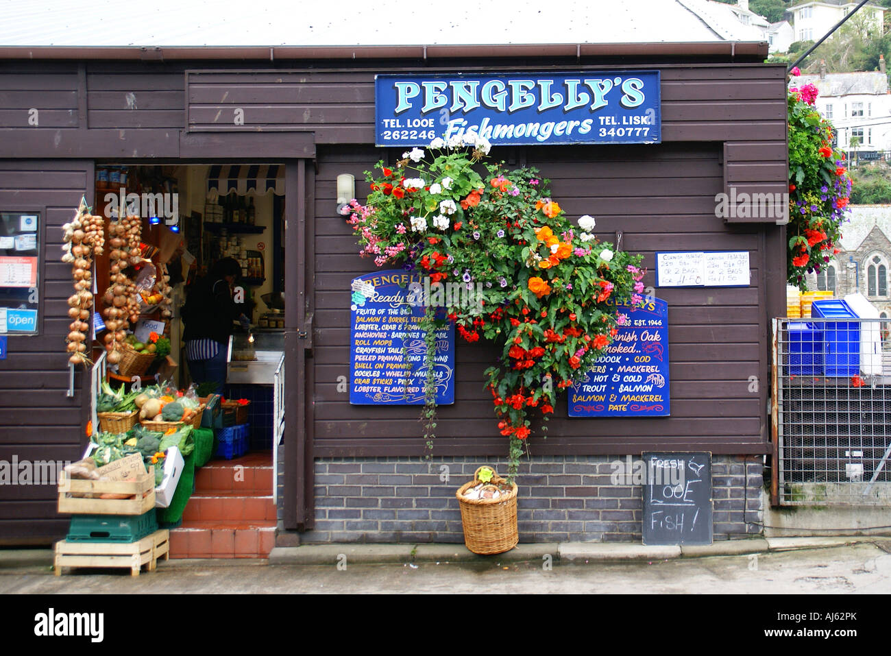 Fishmongers Shop Looe Cornwall Stock Photo - Alamy