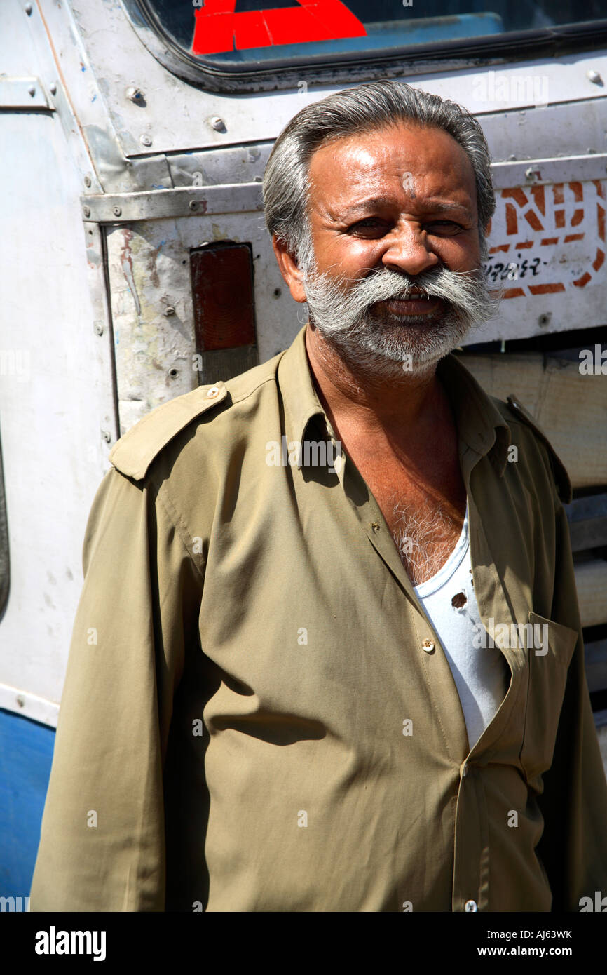 Driver uniform india hi-res stock photography and images - Alamy