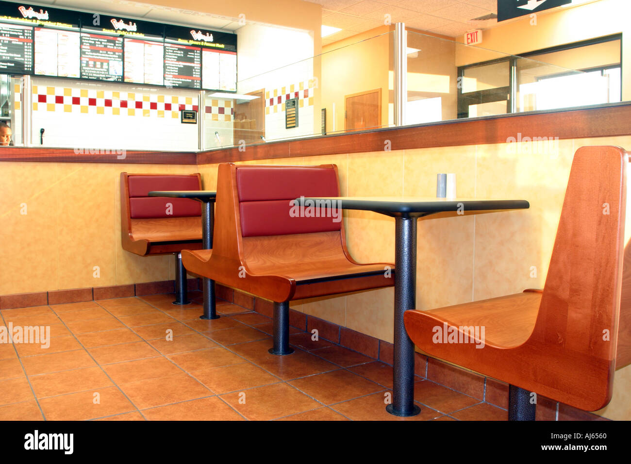 Empty benches fast food hi-res stock photography and images - Alamy