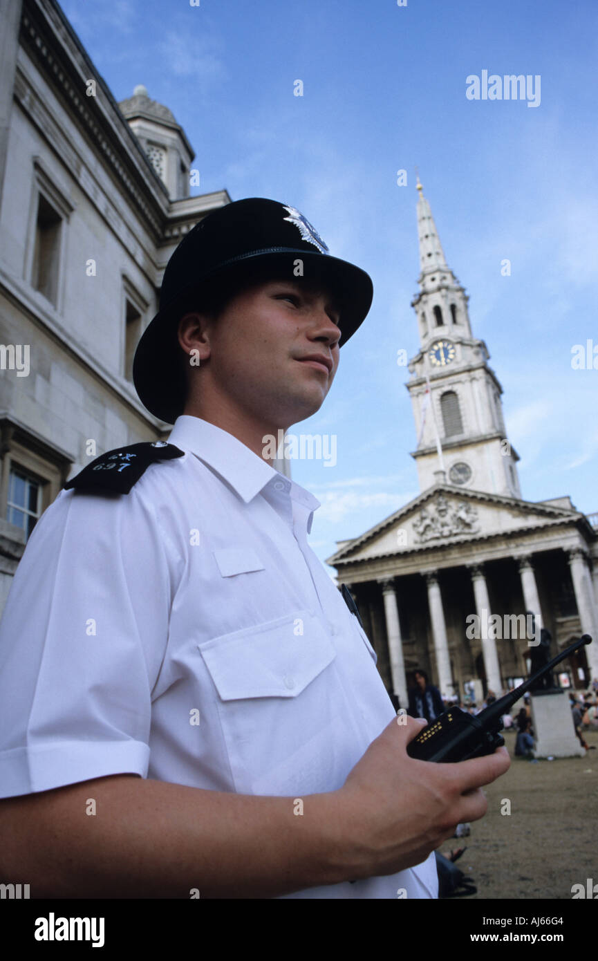 Officer uniform hi-res stock photography and images - Alamy