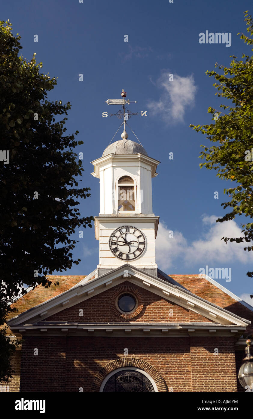 UK Kent Deal High Street Saint Georges Parish Church Stock Photo - Alamy