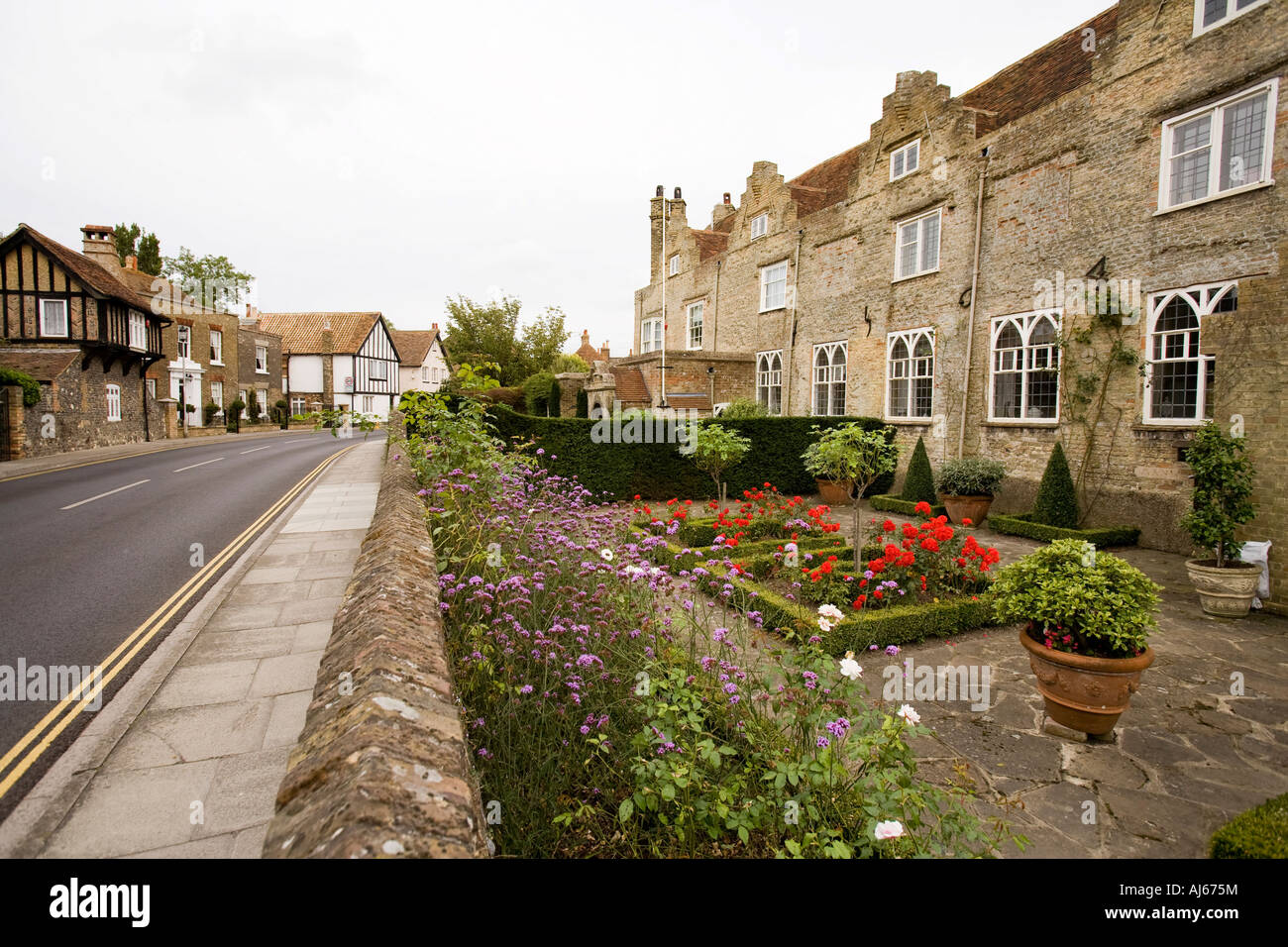 Uk kent sandwich strand street hi-res stock photography and images - Alamy