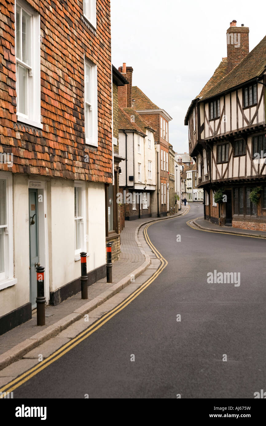 UK Kent Sandwich Strand Street The Pilgrims overhanging medieval timber ...