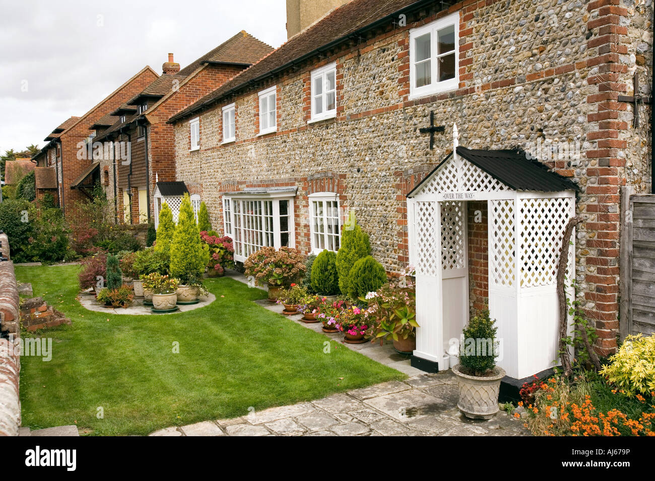 Cottage itchenor hi-res stock photography and images - Alamy