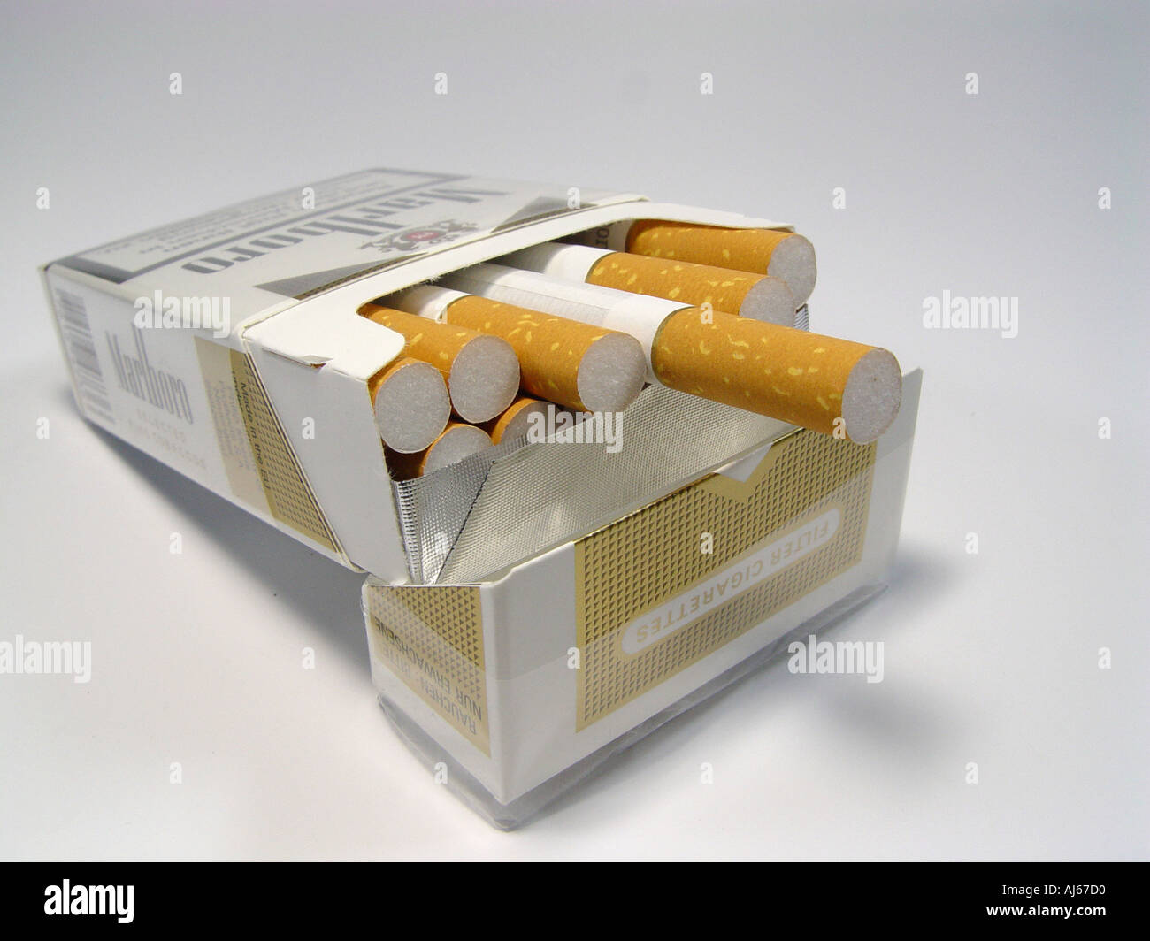 Zigarettenpackung hi-res stock photography and images - Alamy