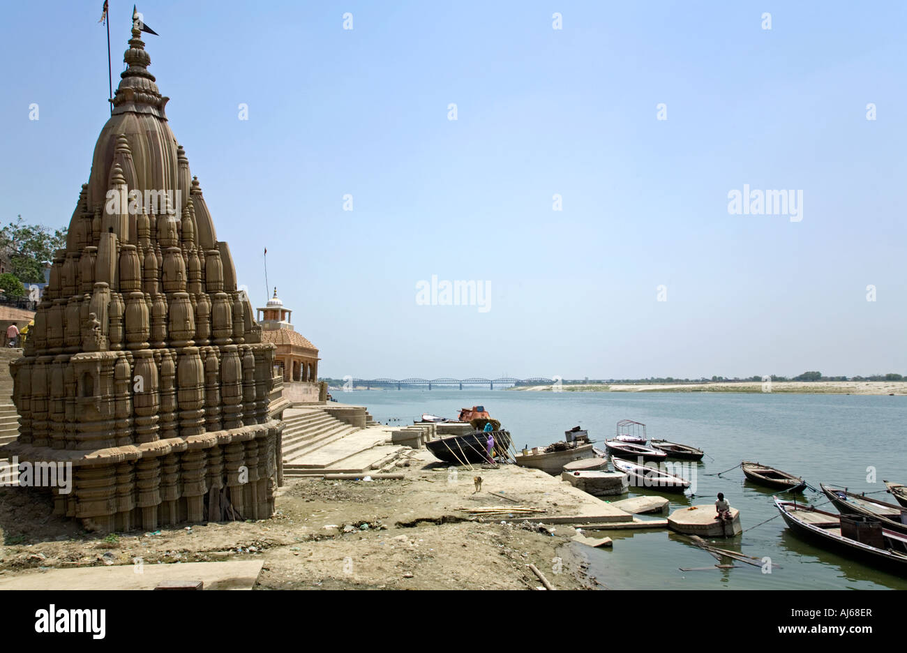 Varanasi sinking temple hi-res stock photography and images - Alamy