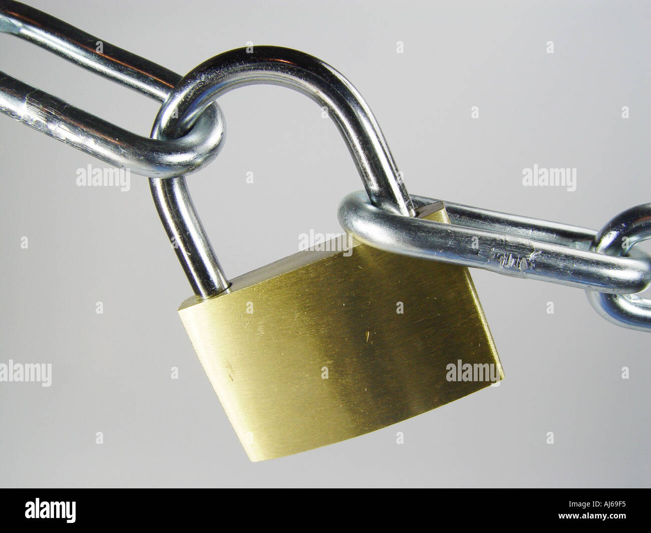 Chain with lock Symbol for passwords marriage data security access ...