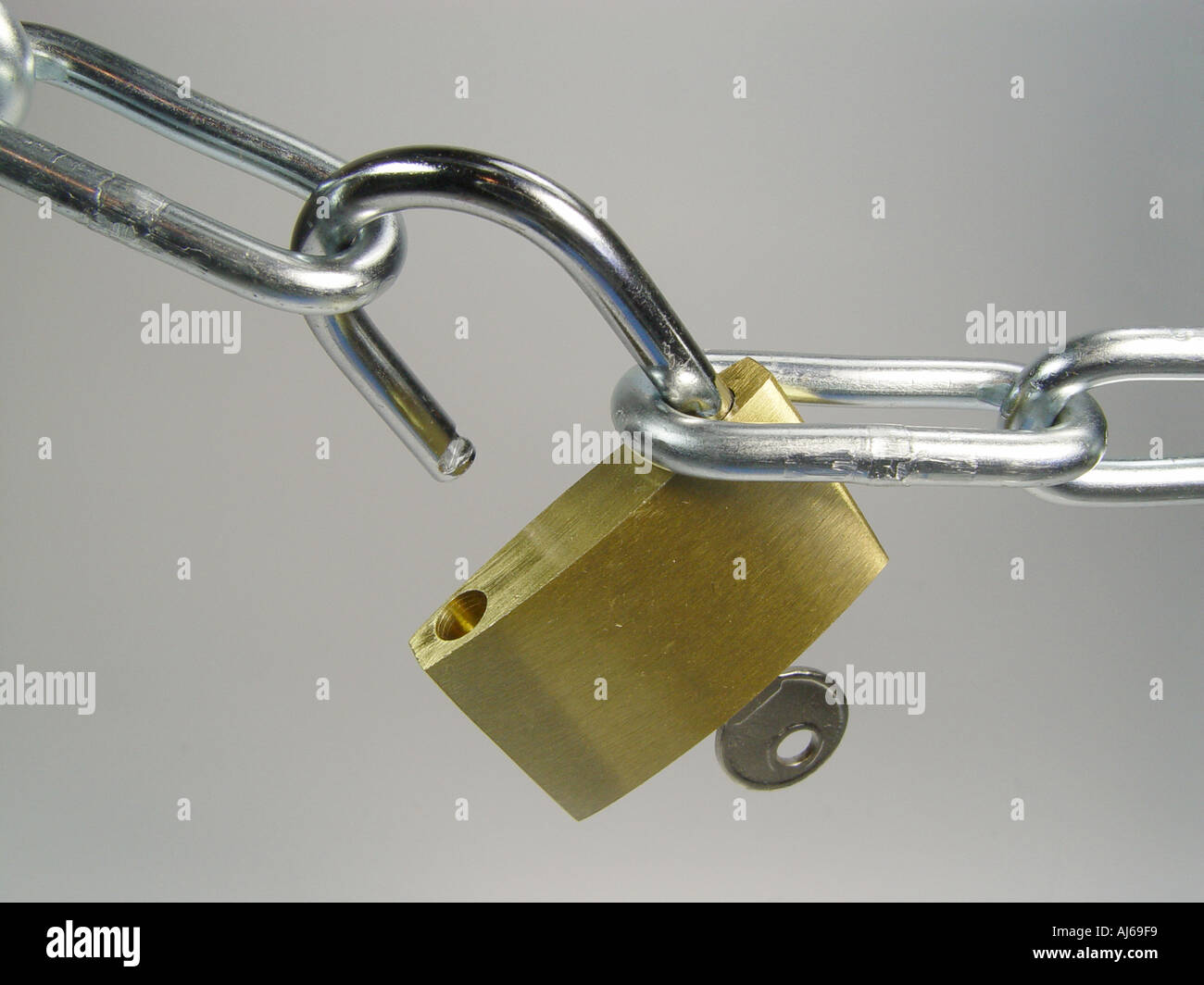 Chain with lock Symbol for passwords marriage data security access ...