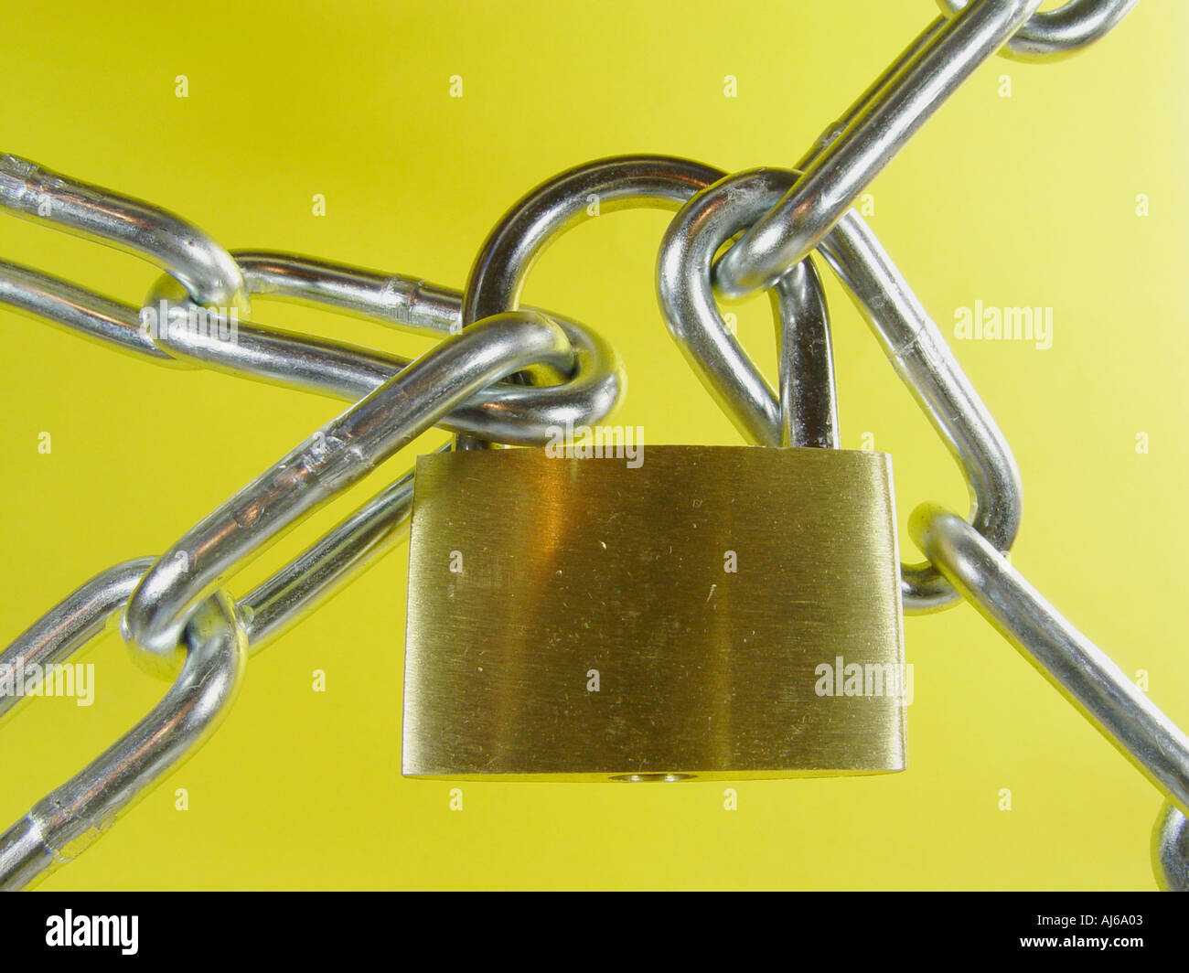 Chain with lock Symbol for passwords marriage data security access ...