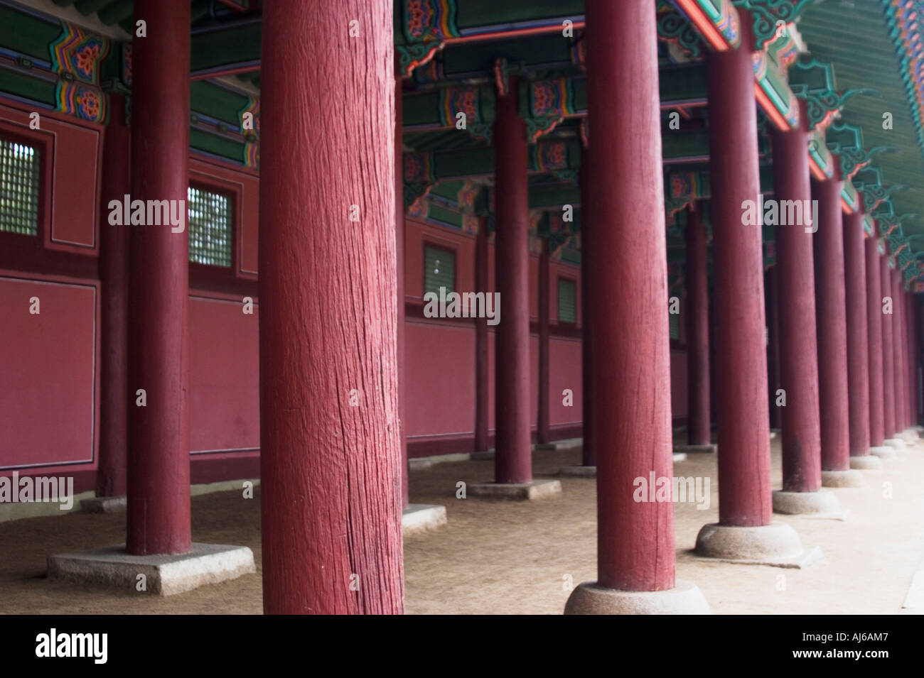 Colorful columns at Gyeongbokgung Palace Seoul South Korea Asia Stock ...
