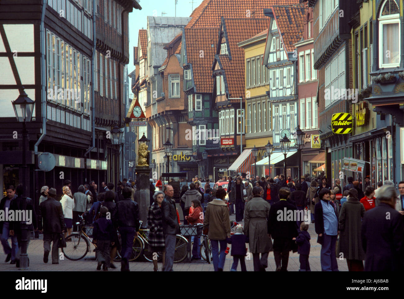 Street scene with people gathered in Vienna Austria Stock Photo - Alamy