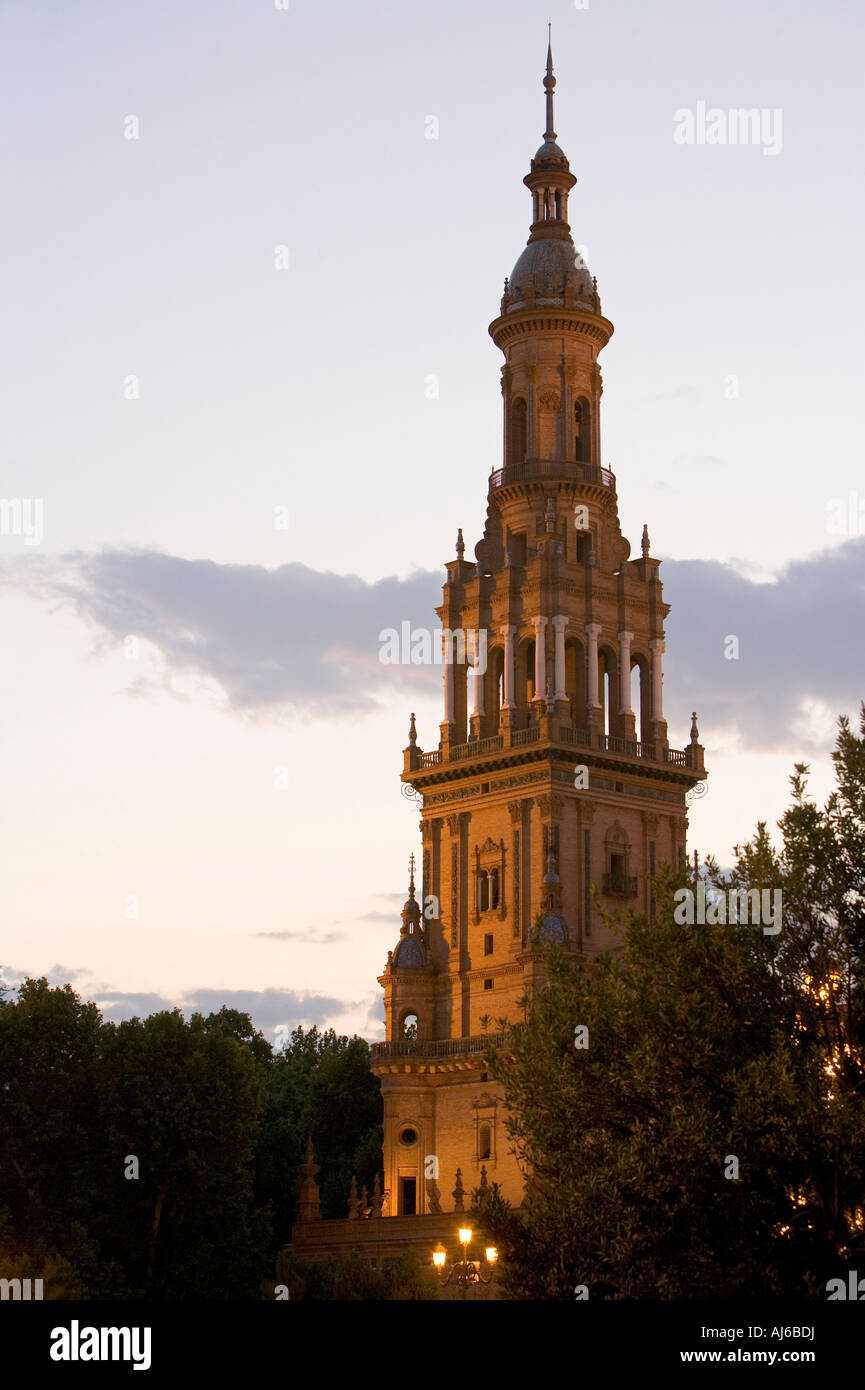 1 of 2 towers at the ends of a long curved building at the Plaza de ...