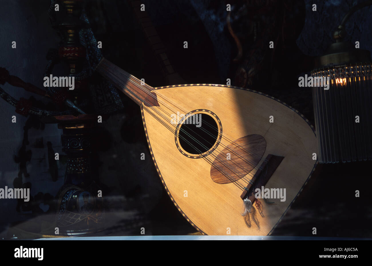 Bouzuki hi-res stock photography and images - Alamy