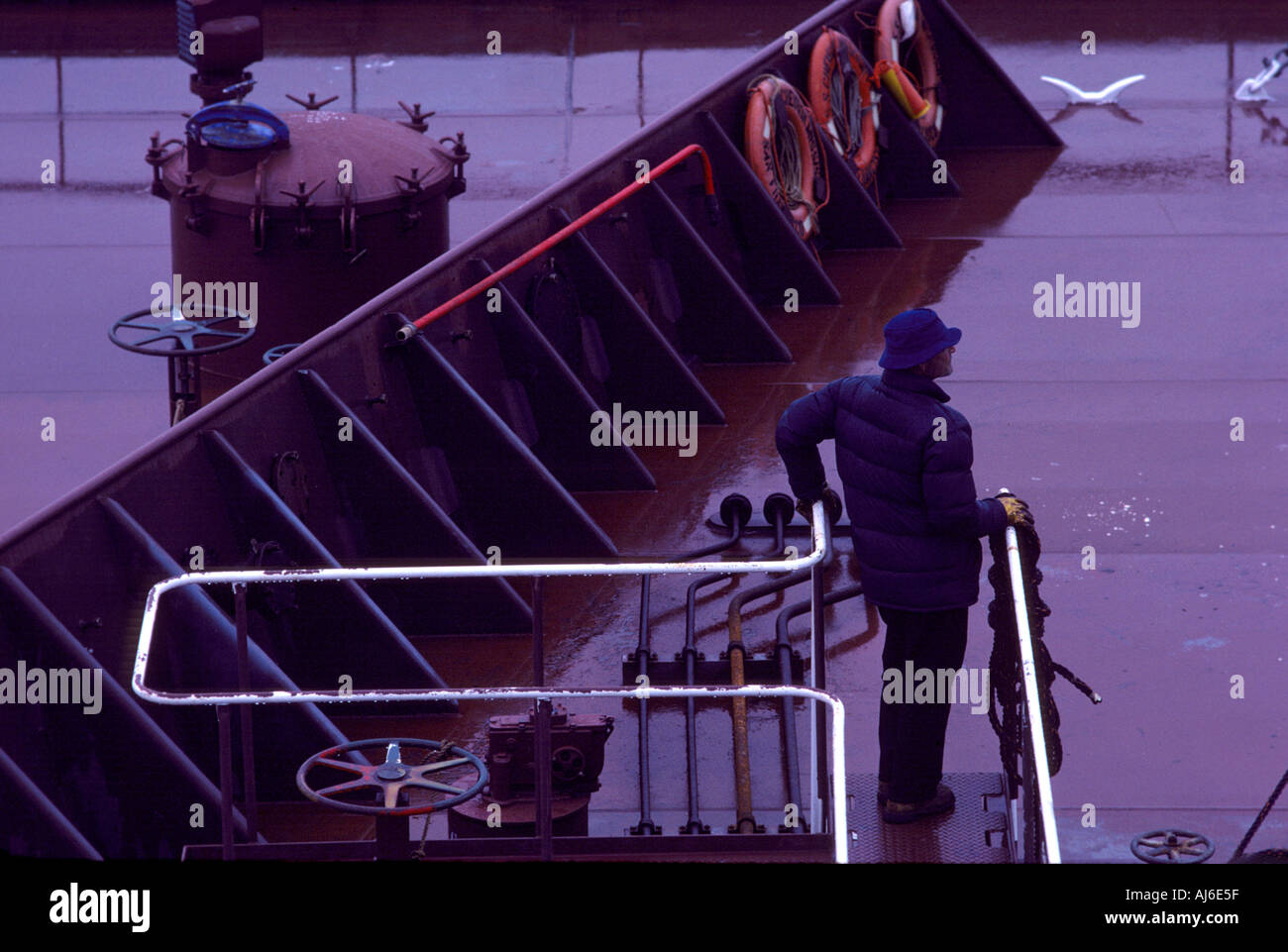 Oil tanker deck rig hi-res stock photography and images - Alamy