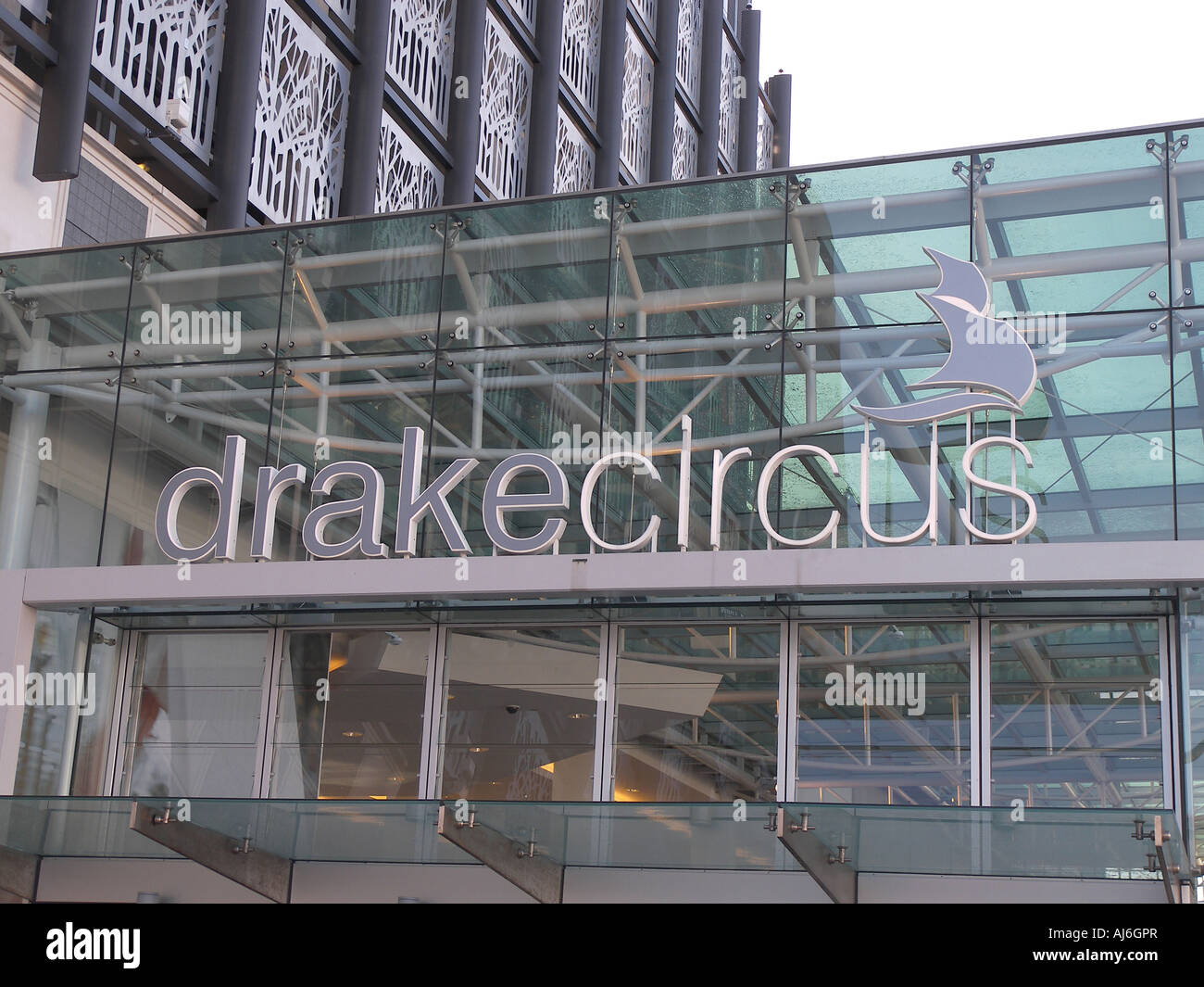 Drake circus hi-res stock photography and images - Alamy