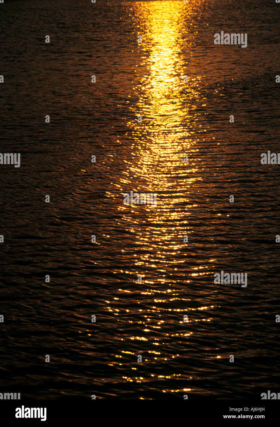 Sunlight reflecting of water hi-res stock photography and images - Alamy
