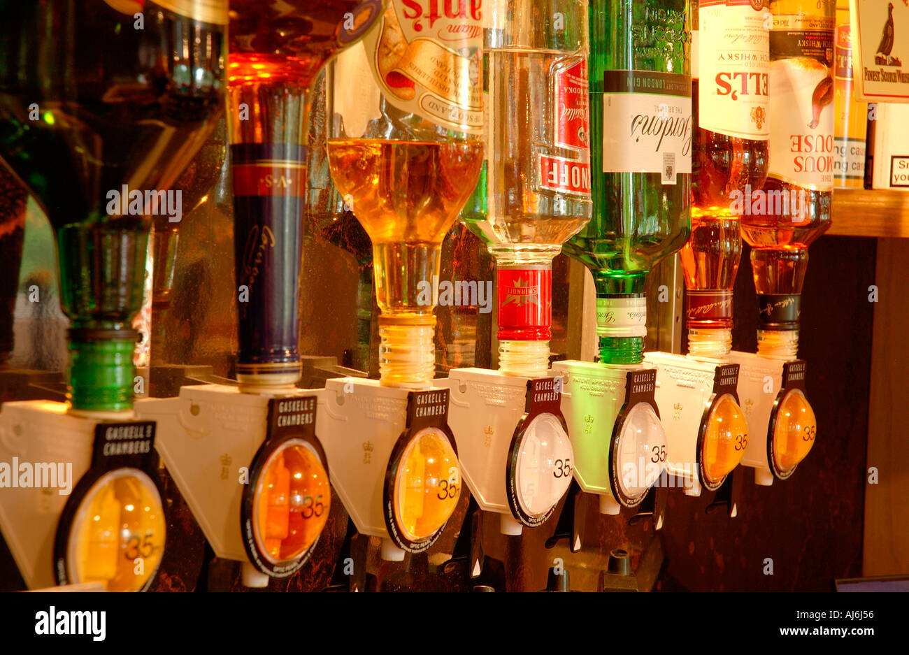 Optics bar hi-res stock photography and images - Alamy