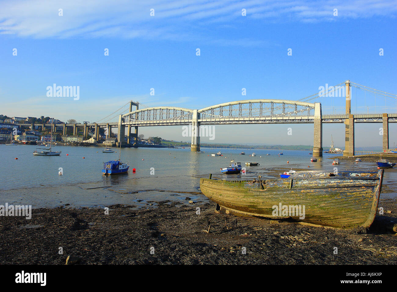 Royal albert bridge train hi-res stock photography and images - Alamy