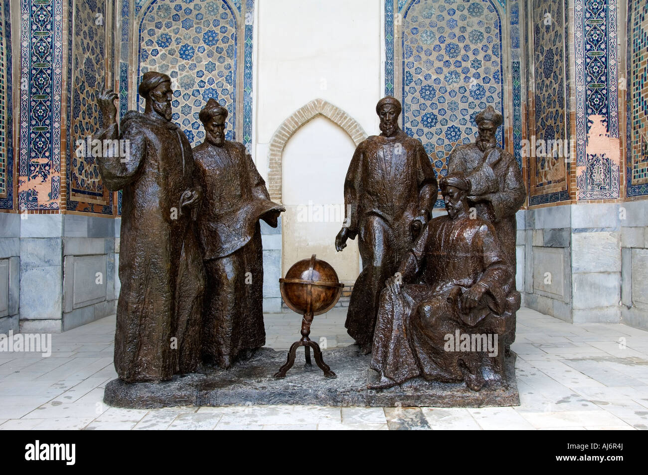 Statues de religieux hi-res stock photography and images - Alamy