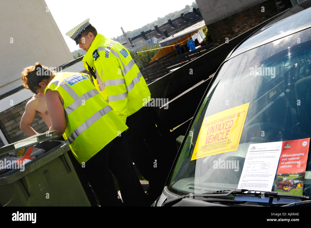 Owner police support hi-res stock photography and images - Alamy