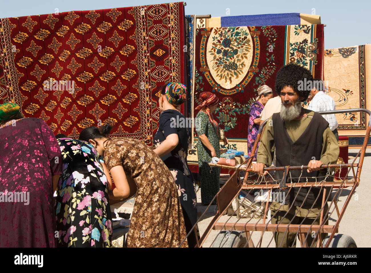 Carpet market in the Tolkucha bazar, Ashgabat (Asgabat), Turkmenistan ...