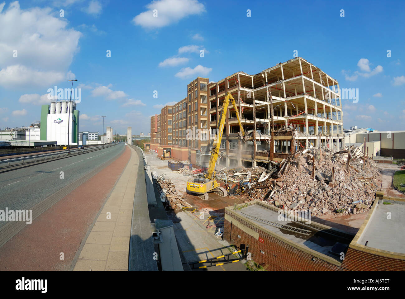 Wrecking process hi-res stock photography and images - Alamy