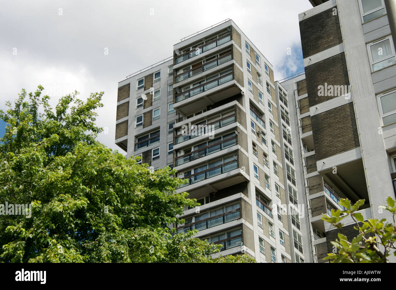 Ugly tower block london tower hi-res stock photography and images - Alamy
