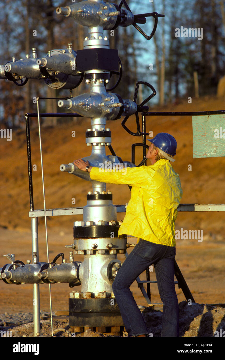 Christmas tree valve hi-res stock photography and images - Alamy