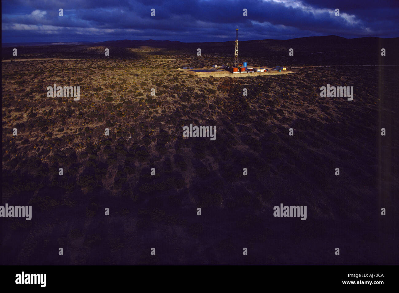 Oil rig in west Texas Stock Photo - Alamy
