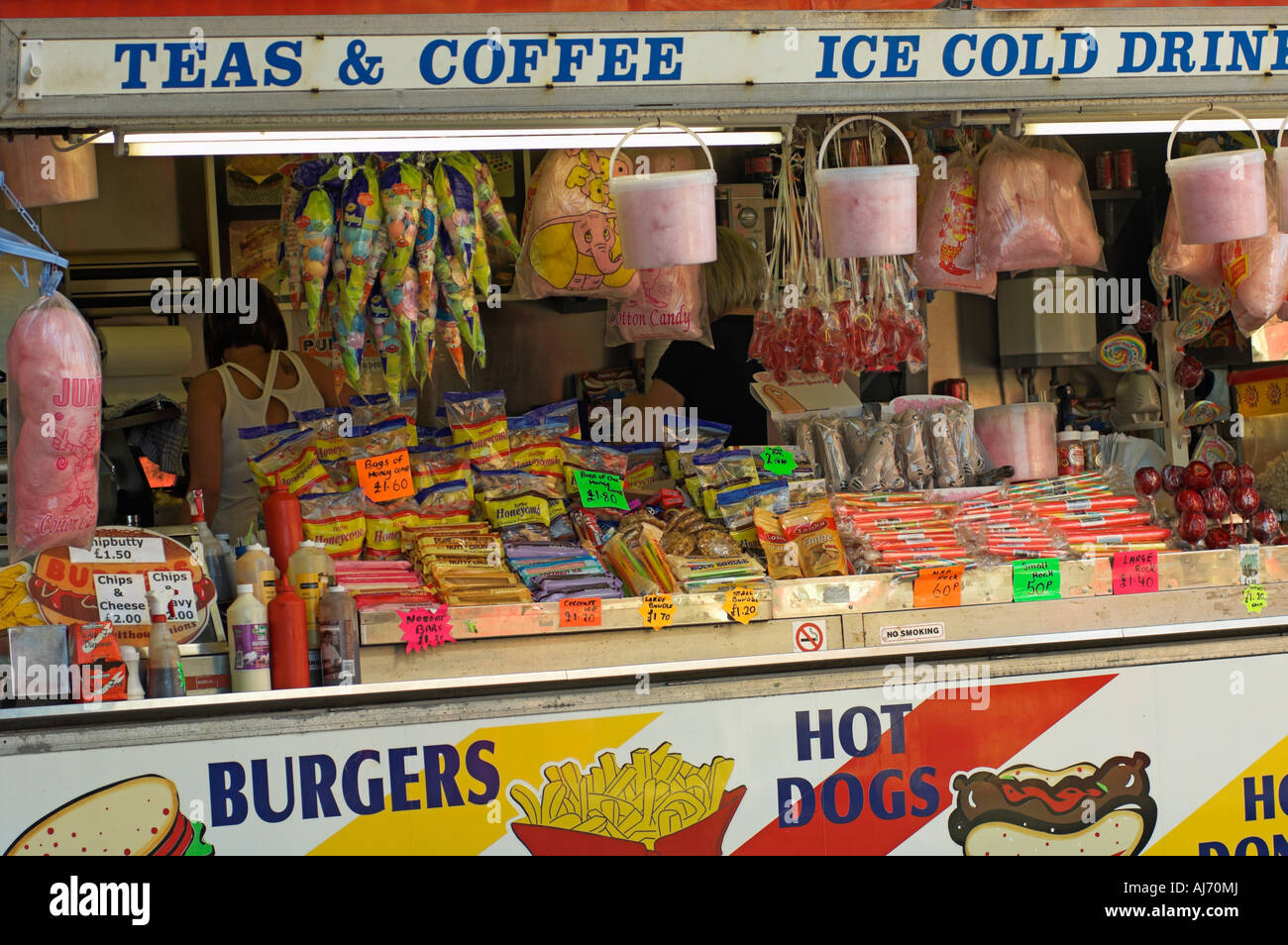 Food stall selling teas coffees hamburgers hot dogs Stock Photo - Alamy