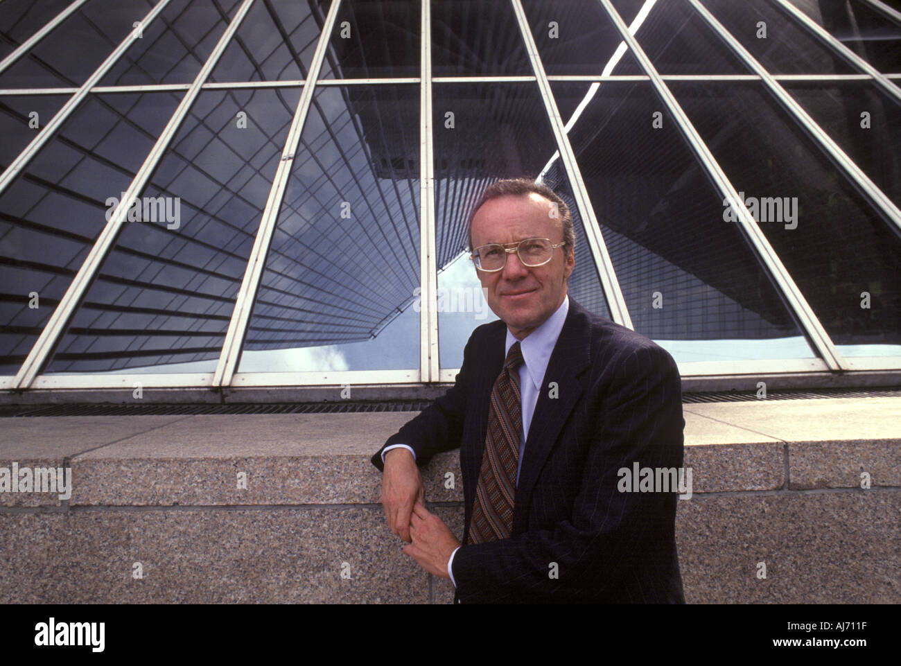 Gerald D Hines developer in front of Pennzoil Place building Stock ...