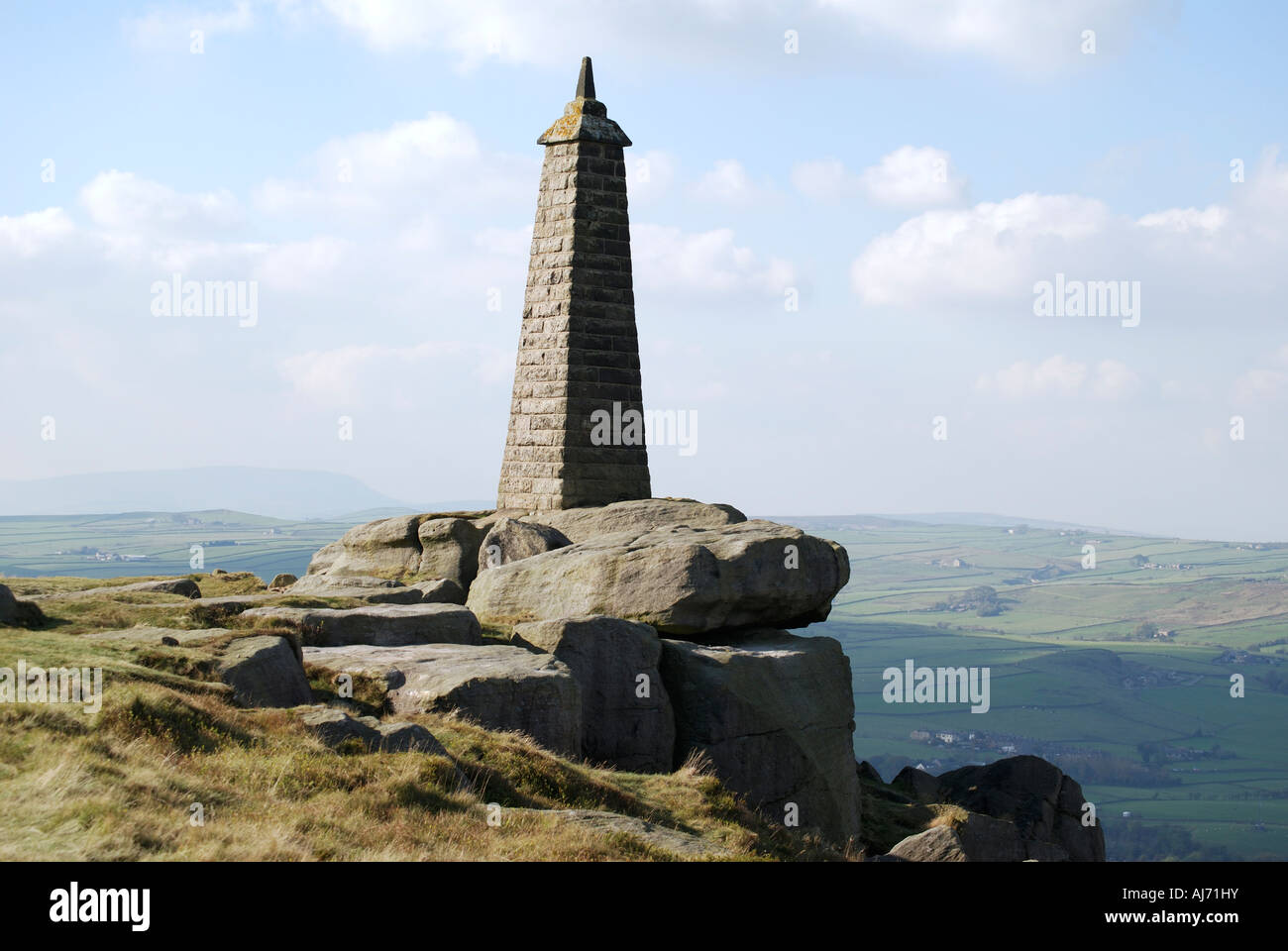 Cowling yorkshire hi-res stock photography and images - Alamy