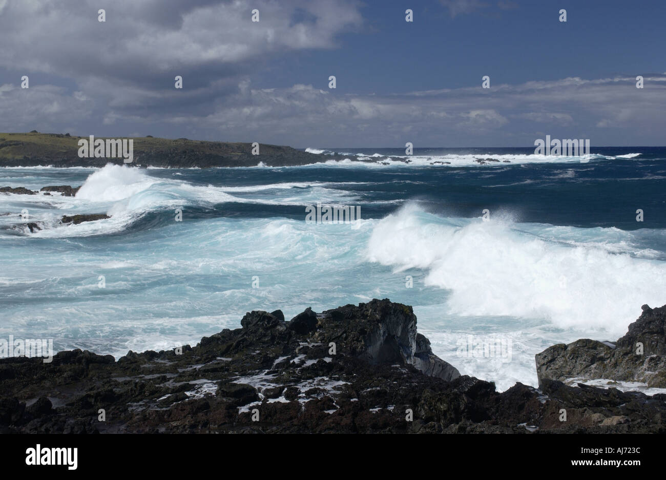 Wave in pacific ocean easter hi-res stock photography and images - Alamy