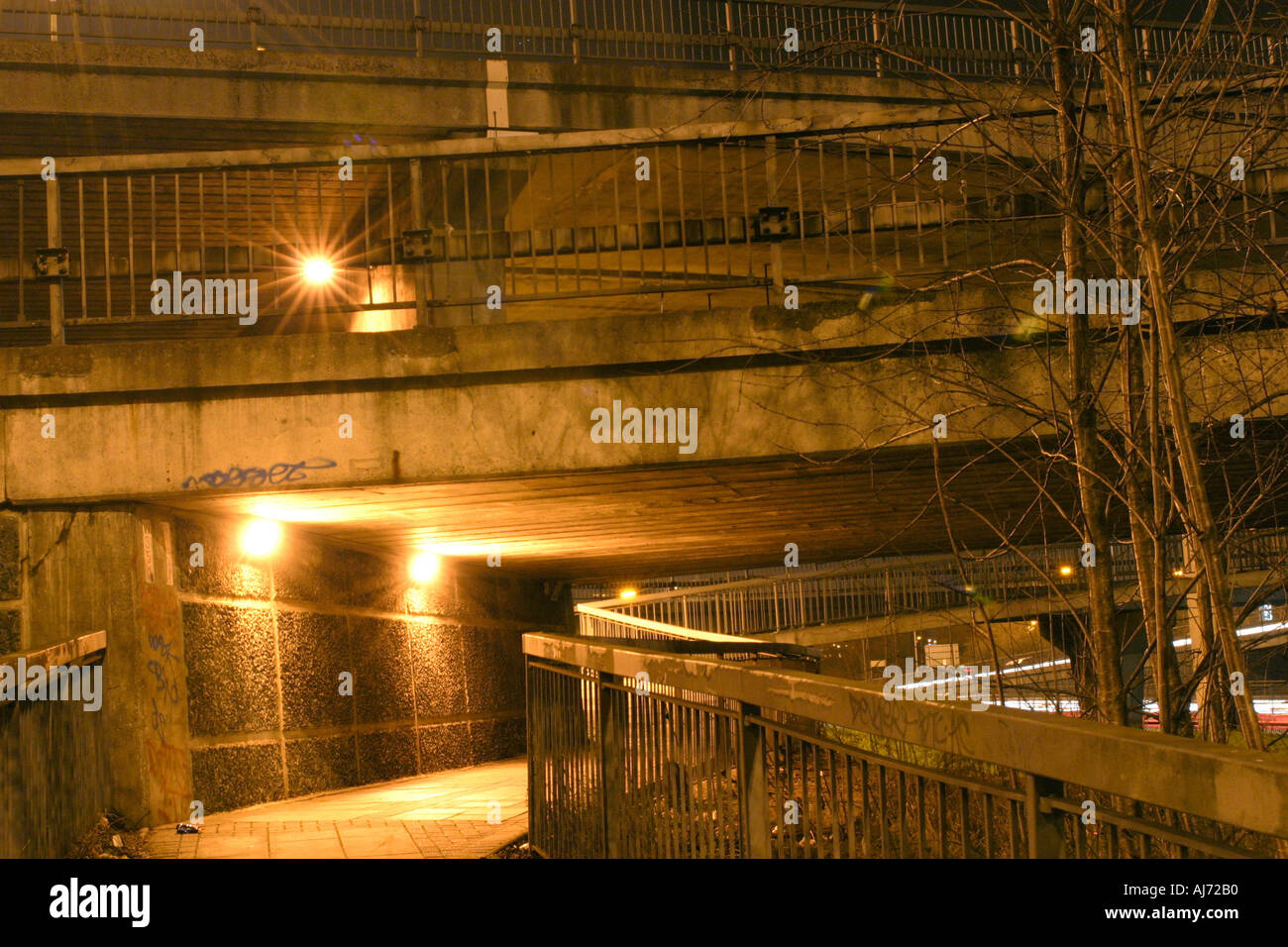 Footbridge motorway hi-res stock photography and images - Alamy
