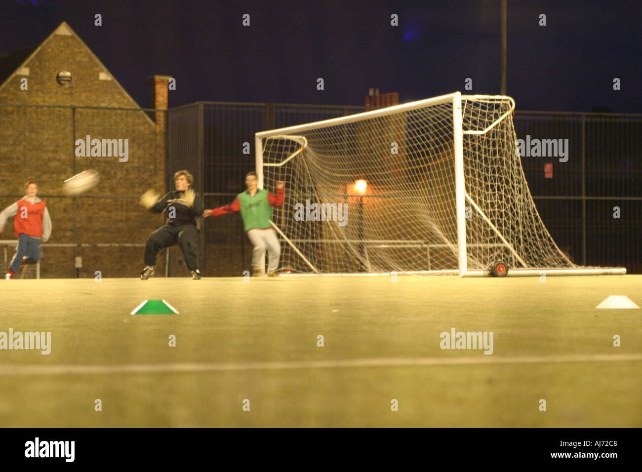 Goal being scored hi-res stock photography and images - Alamy
