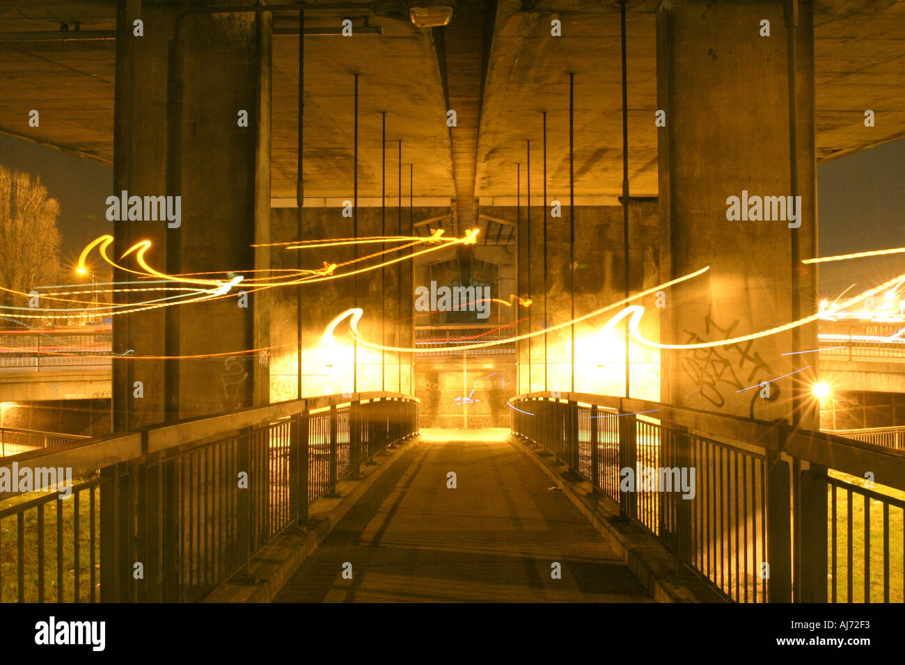 Footbridge motorway hi-res stock photography and images - Alamy