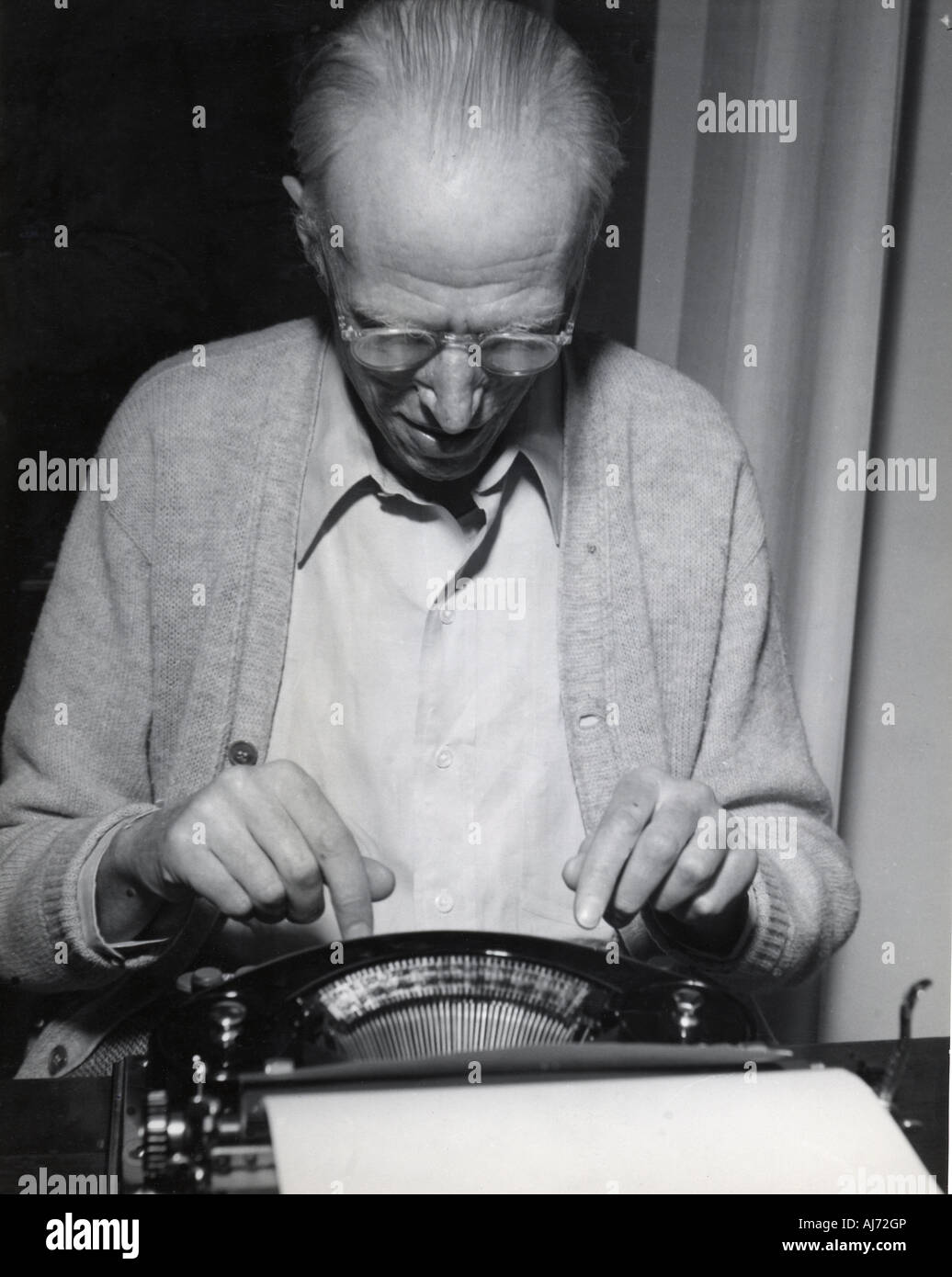 SINCLAIR LEWIS US author about 1948 Stock Photo - Alamy