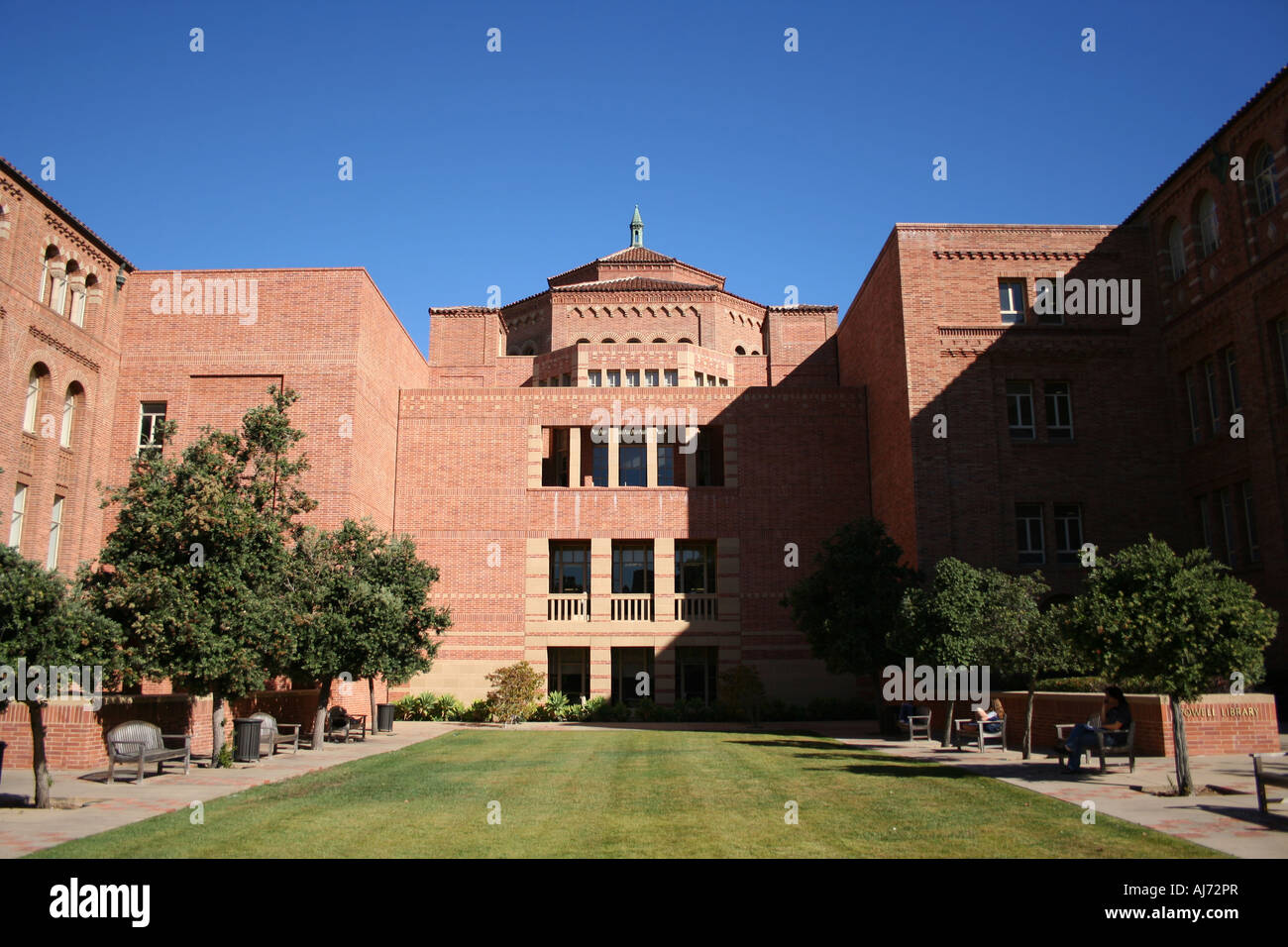 Powell Library UCLA university campus Los Angeles October 2007 Stock ...