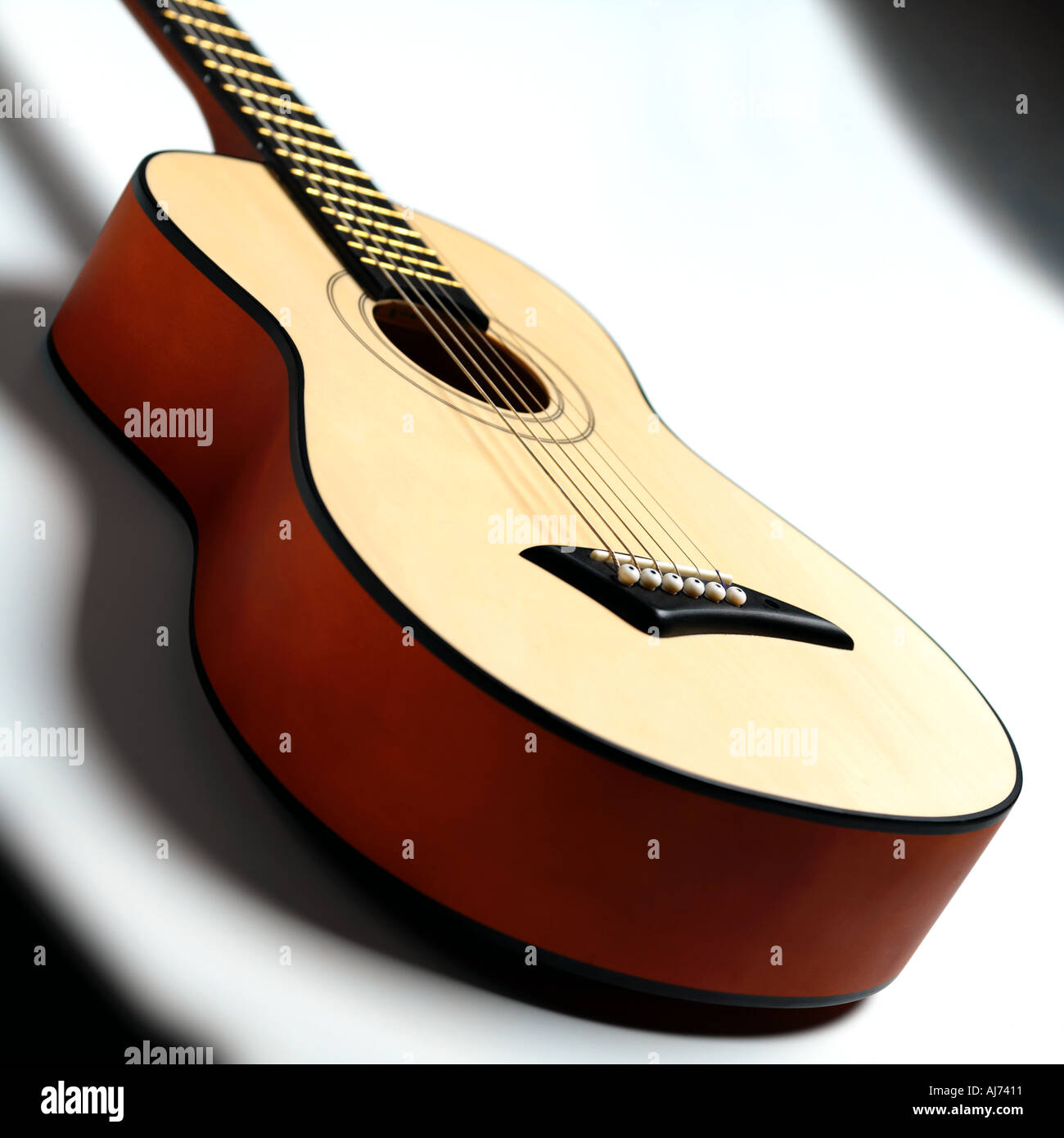 Guitar line hi-res stock photography and images - Alamy
