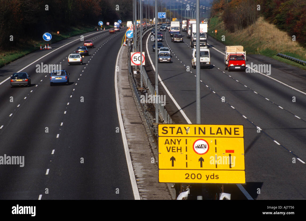 Expressway signs hi-res stock photography and images - Alamy