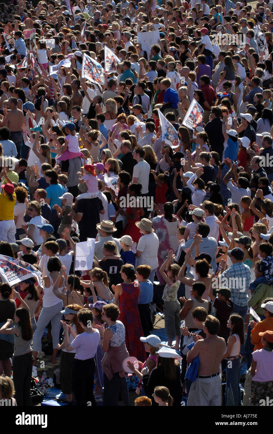 Hyde park summer concert aerial hi-res stock photography and images - Alamy