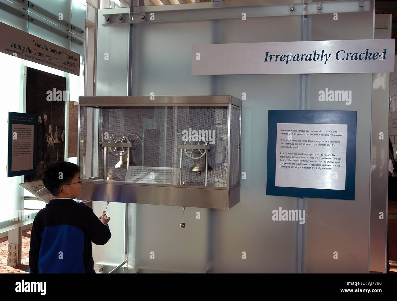 Liberty bell pavilion hi-res stock photography and images - Alamy