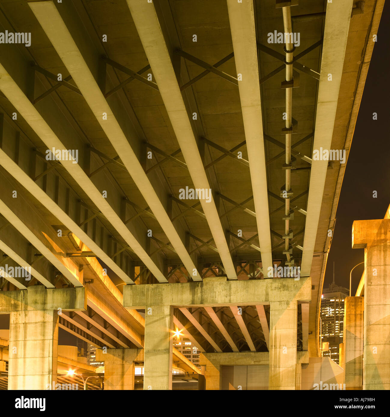 Overhead bypass hi-res stock photography and images - Alamy