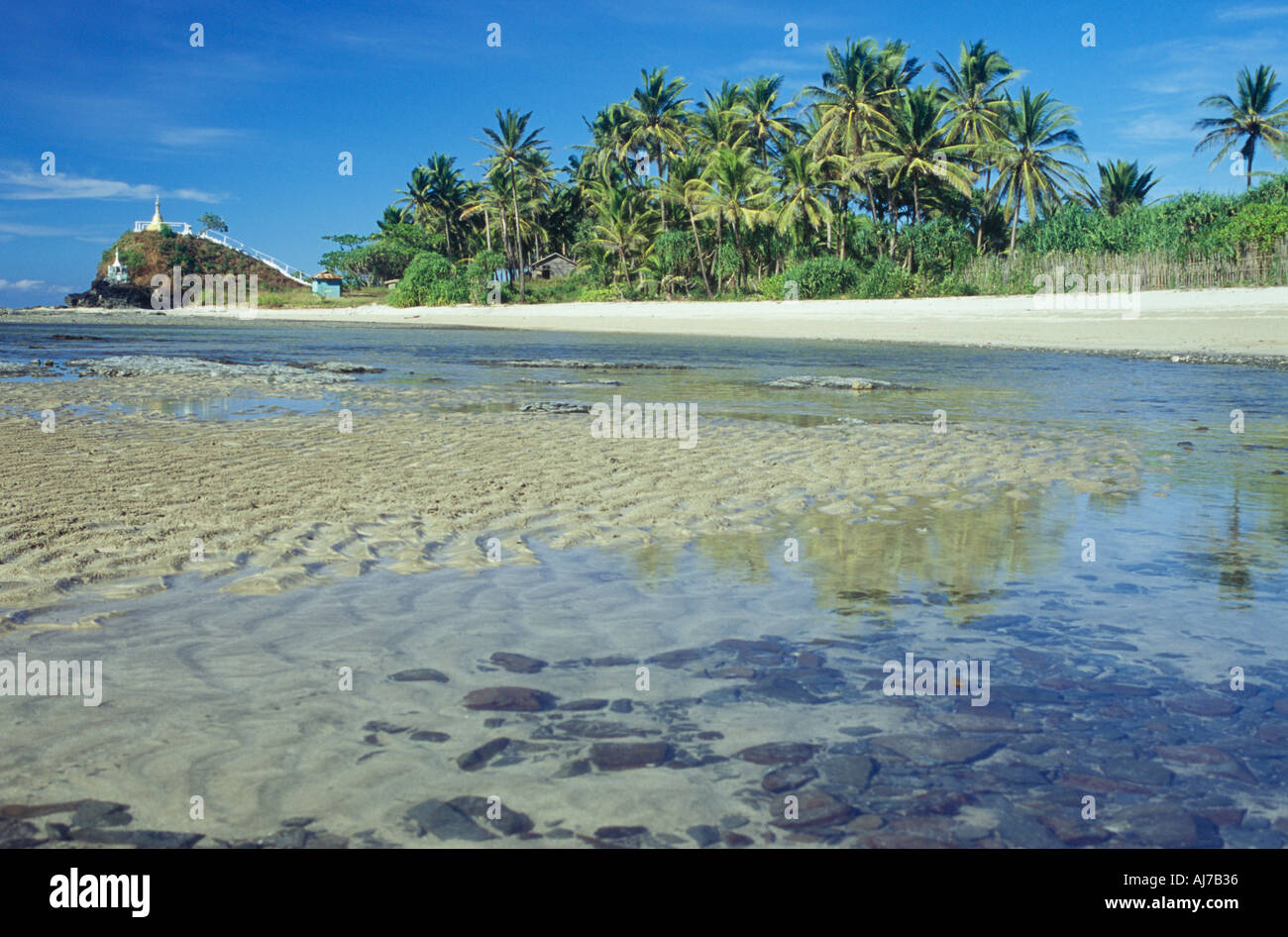Myanmar tropical beach hi-res stock photography and images - Alamy
